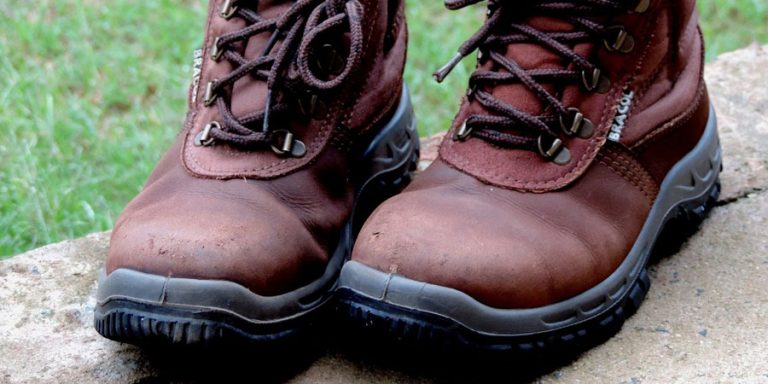 5 Best Work Boots For Flat Feet (2025 REVIEWS)
